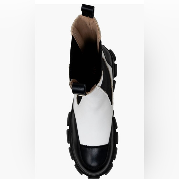 Chase + Chloe | Shoes | Brand New In The Box Never Used Chelsea Boot ...